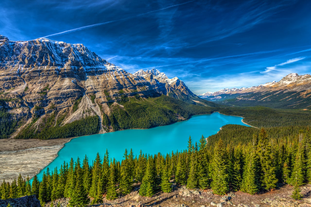 Uncover Peyto Lake in Canada with a Private Driver with a Daytrip Car Ride