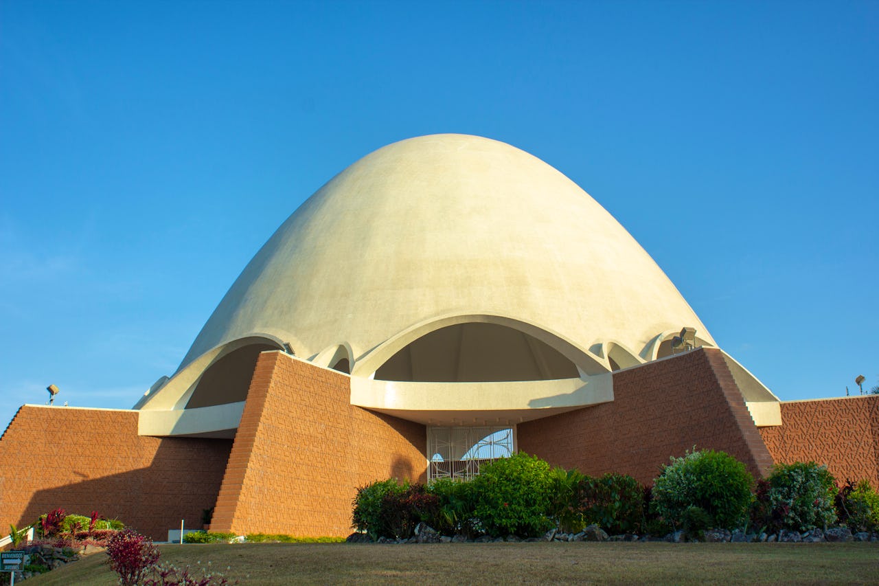 Uncover Templo Baha'i in Panama with a Local Driver with a Daytrip Car Trip